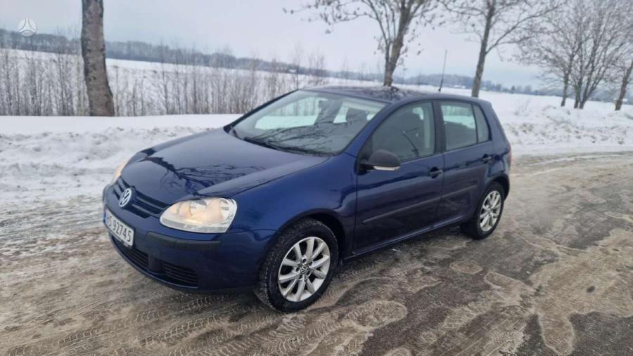 Zils Volkswagen Golf 2007 Skuodas, ar dzinēja tilpumu 1.90 L un nobraukumu 267 tūkst. km par 2150 €, foto 1 vietnē AUTOMOTO.COM.LV