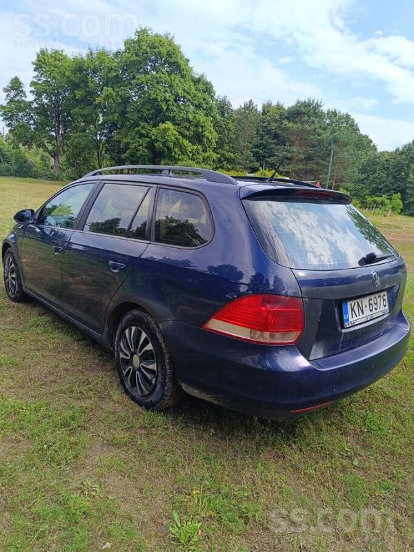 Zils Volkswagen Golf 2008 Rīga, ar dzinēja tilpumu 1.90 L un nobraukumu 427 tūkst. km par 1050 €, foto 4 vietnē AUTOMOTO.COM.LV