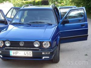 Zils Volkswagen Golf 1989 Madona, ar dzinēja tilpumu 1.60 L un nobraukumu 437 tūkst. km par 5800 €, foto  vietnē AUTOMOTO.COM.LV