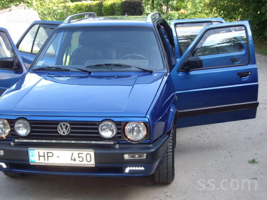 Blue Volkswagen Golf 1989 in Madona, with an engine capacity of 1.60 L and mileage of 437 thousand km for 5800 €, photo 1 on AUTOMOTO.COM.LV