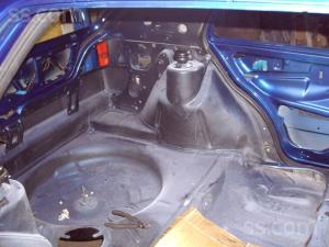 Blue Volkswagen Golf 1989 in Madona, with an engine capacity of 1.60 L and mileage of 437 thousand km for 5800 €, photo 19 on AUTOMOTO.COM.LV