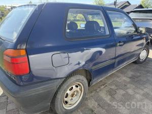 Blue Volkswagen Golf 1995 in Riga, with an engine capacity of 1.60 L and mileage of 172 thousand km for 950 €, photo 3 on AUTOMOTO.COM.LV