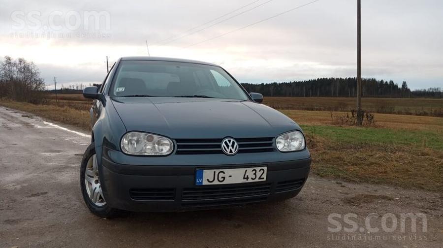 Blue Volkswagen Golf 1999 in Rezekne, with an engine capacity of 1.90 L and mileage of 325 thousand km for 2200 €, photo 1 on AUTOMOTO.COM.LV