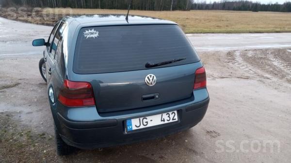 Blue Volkswagen Golf 1999 in Rezekne, with an engine capacity of 1.90 L and mileage of 325 thousand km for 2200 €, photo 2 on AUTOMOTO.COM.LV