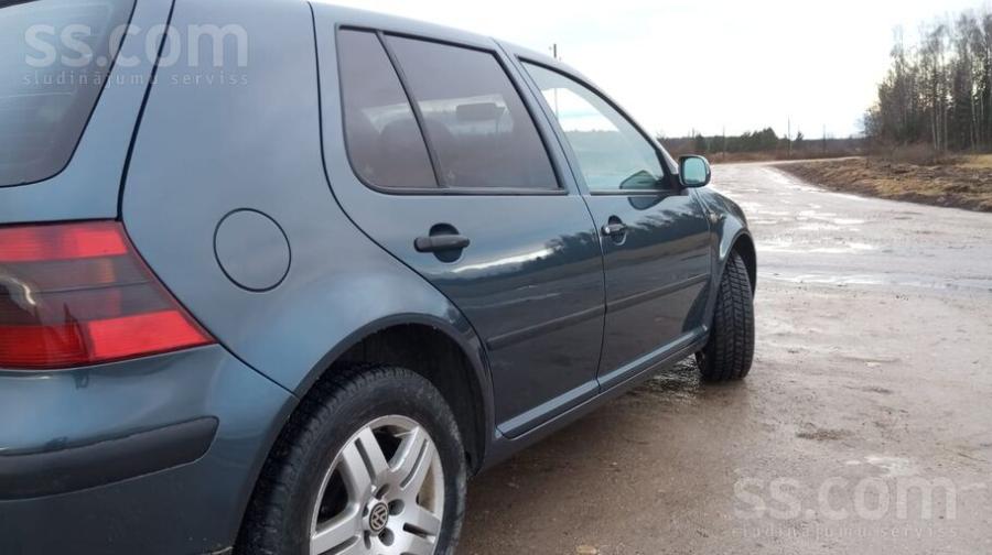 Blue Volkswagen Golf 1999 in Rezekne, with an engine capacity of 1.90 L and mileage of 325 thousand km for 2200 €, photo 5 on AUTOMOTO.COM.LV