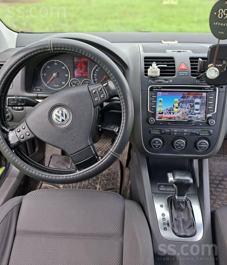 Zils Volkswagen Golf 2006 Rēzekne, ar dzinēja tilpumu 1.90 L un nobraukumu 354 tūkst. km par 1650 €, foto 4 vietnē AUTOMOTO.COM.LV