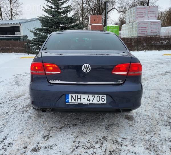 Zils Volkswagen Golf 2013 Jelgava, ar dzinēja tilpumu 1.60 L un nobraukumu 321 tūkst. km par 4500 €, foto 9 vietnē AUTOMOTO.COM.LV