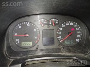 Zils Volkswagen Golf 1999 Bauska, ar dzinēja tilpumu 1.90 L un nobraukumu 383 tūkst. km par 1100 €, foto 10 vietnē AUTOMOTO.COM.LV
