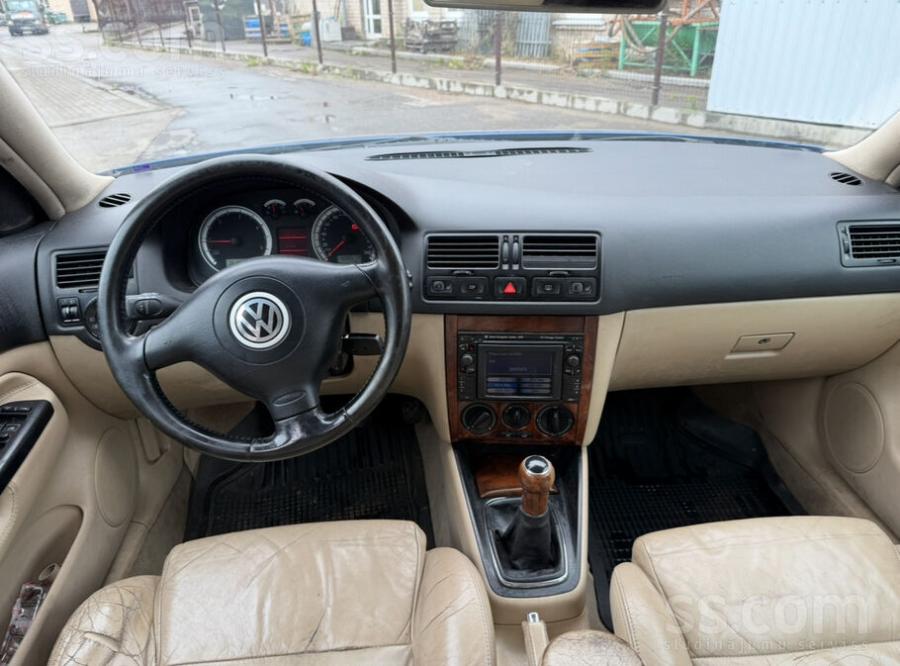 Blue Volkswagen Golf 2000 in Riga, with an engine capacity of 1.90 L and mileage of 409 thousand km for 1200 €, photo 3 on AUTOMOTO.COM.LV