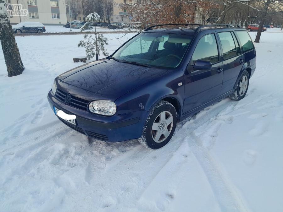 Blue Volkswagen Golf 2000 in Marijampole, with an engine capacity of 1.90 L and mileage of 399 thousand km for 950 €, photo 1 on AUTOMOTO.COM.LV