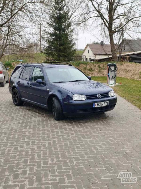 Blue Volkswagen Golf 2000 in Pabrade, with an engine capacity of 1.90 L and mileage of 330 thousand km for 1100 €, photo 1 on AUTOMOTO.COM.LV