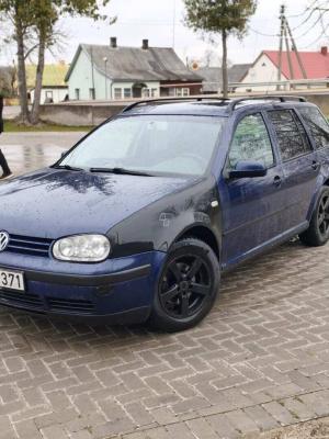 Blue Volkswagen Golf 2000 in Pabrade, with an engine capacity of 1.90 L and mileage of 330 thousand km for 1100 €, photo 3 on AUTOMOTO.COM.LV