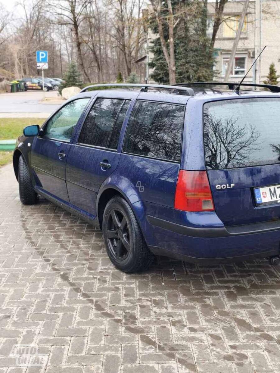 Blue Volkswagen Golf 2000 in Pabrade, with an engine capacity of 1.90 L and mileage of 330 thousand km for 1100 €, photo 4 on AUTOMOTO.COM.LV