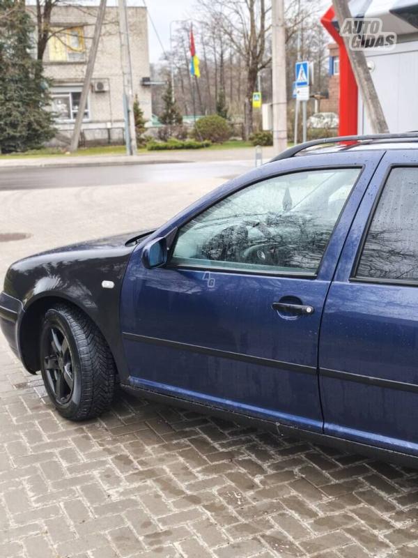 Blue Volkswagen Golf 2000 in Pabrade, with an engine capacity of 1.90 L and mileage of 330 thousand km for 1100 €, photo 7 on AUTOMOTO.COM.LV