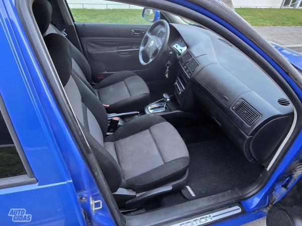 Zils Volkswagen Golf 2000 Viļņa, ar dzinēja tilpumu 1.90 L un nobraukumu 285 tūkst. km par 1100 €, foto 10 vietnē AUTOMOTO.COM.LV