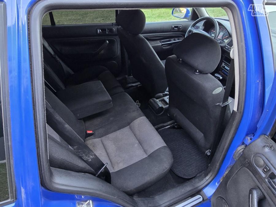 Blue Volkswagen Golf 2000 in Vilnius, with an engine capacity of 1.90 L and mileage of 285 thousand km for 800 €, photo 13 on AUTOMOTO.COM.LV