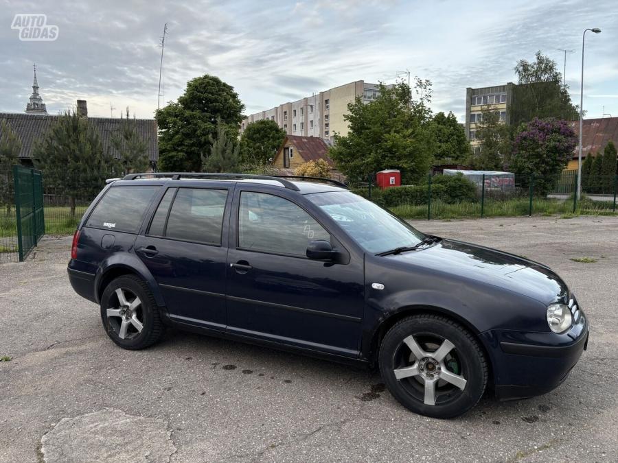 Blue Volkswagen Golf 2000 in Joniskis, with an engine capacity of 1.90 L and mileage of 1 thousand km for 700 €, photo 3 on AUTOMOTO.COM.LV