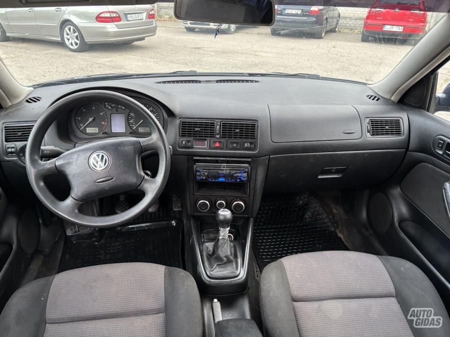 Blue Volkswagen Golf 2000 in Joniskis, with an engine capacity of 1.90 L and mileage of 1 thousand km for 700 €, photo 8 on AUTOMOTO.COM.LV