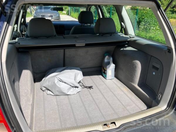 Blue Volkswagen Golf 2000 in Riga, with an engine capacity of 1.60 L and mileage of 166 thousand km for 1700 €, photo 9 on AUTOMOTO.COM.LV