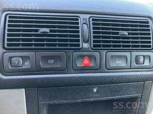 Zils Volkswagen Golf 2000 Rīga, ar dzinēja tilpumu 1.60 L un nobraukumu 166 tūkst. km par 1700 €, foto 12 vietnē AUTOMOTO.COM.LV