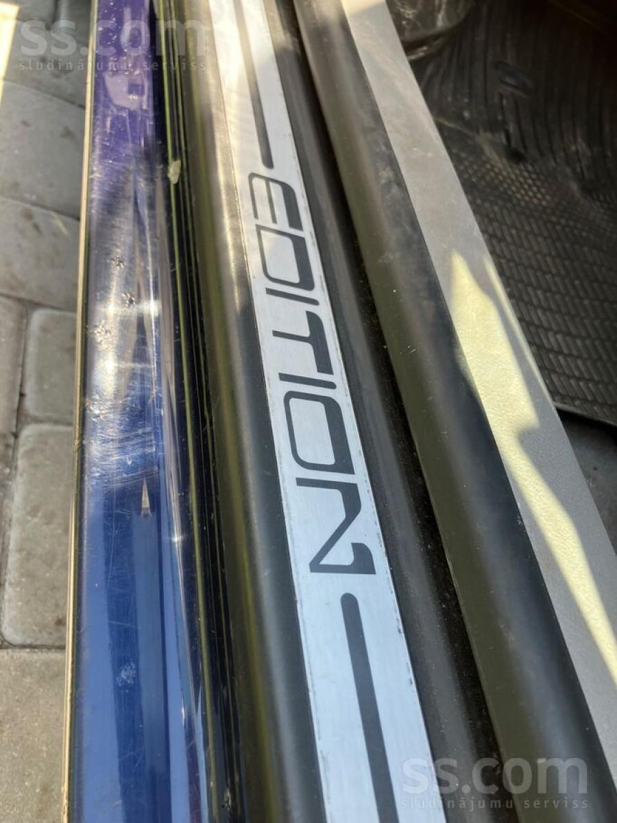 Zils Volkswagen Golf 2000 Rīga, ar dzinēja tilpumu 1.60 L un nobraukumu 166 tūkst. km par 1700 €, foto 14 vietnē AUTOMOTO.COM.LV