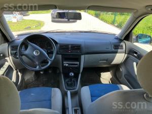 Zils Volkswagen Golf 2000 Rīga, ar dzinēja tilpumu 1.60 L un nobraukumu 166 tūkst. km par 1700 €, foto 18 vietnē AUTOMOTO.COM.LV