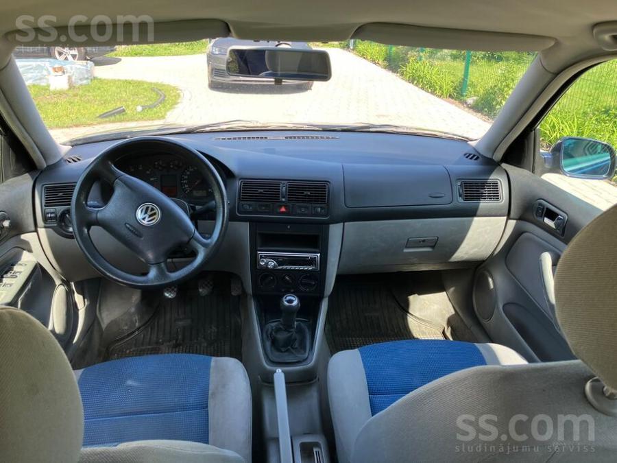 Zils Volkswagen Golf 2000 Rīga, ar dzinēja tilpumu 1.60 L un nobraukumu 166 tūkst. km par 1700 €, foto 18 vietnē AUTOMOTO.COM.LV