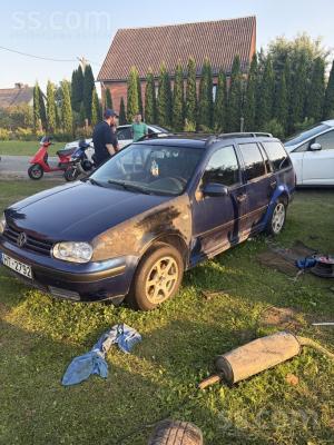 Zils Volkswagen Golf 2000 Kuldīga, ar dzinēja tilpumu 1.90 L un nobraukumu 400 tūkst. km par 370 €, foto 4 vietnē AUTOMOTO.COM.LV