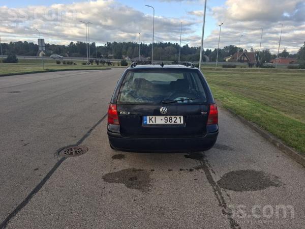 Blue Volkswagen Golf 2001 in Ogre, with an engine capacity of 1.90 L and mileage of 420 thousand km for 1200 €, photo 5 on AUTOMOTO.COM.LV
