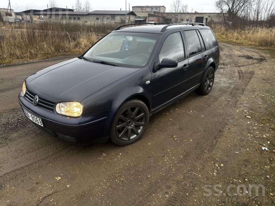 Blue Volkswagen Golf 2001 in Ludza, with an engine capacity of 1.90 L and mileage of 560 thousand km for 1650 €, photo 5 on AUTOMOTO.COM.LV