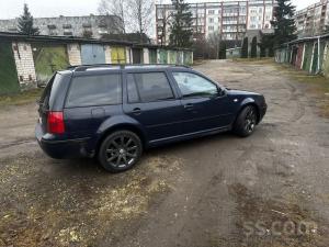 Blue Volkswagen Golf 2001 in Ludza, with an engine capacity of 1.90 L and mileage of 560 thousand km for 1650 €, photo 8 on AUTOMOTO.COM.LV