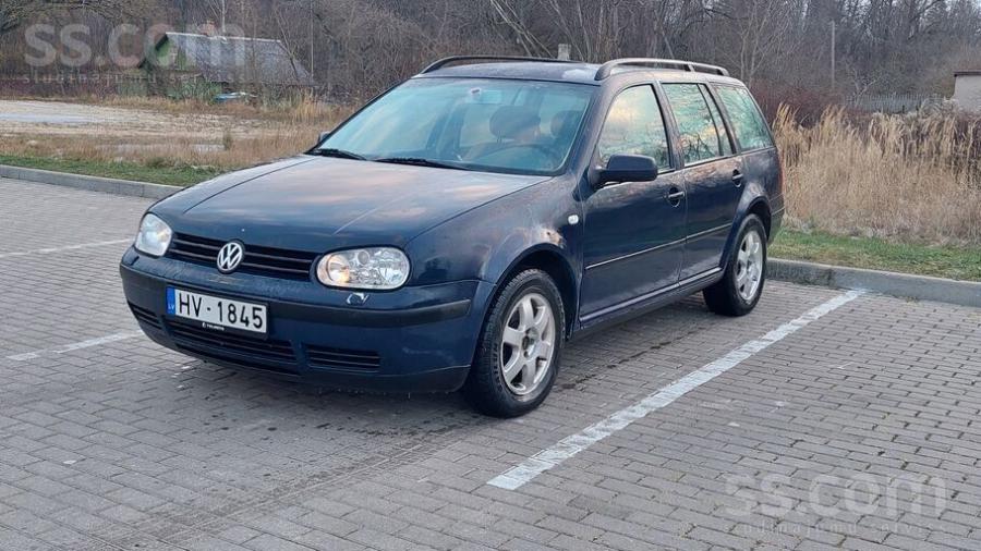 Blue Volkswagen Golf 2001 in Valmiera, with an engine capacity of 1.90 L and mileage of 451 thousand km for 1200 €, photo 2 on AUTOMOTO.COM.LV