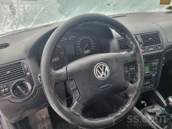 Zils Volkswagen Golf 2001 Ludza, ar dzinēja tilpumu 1.90 L un nobraukumu 349 tūkst. km par 1950 €, foto 6 vietnē AUTOMOTO.COM.LV