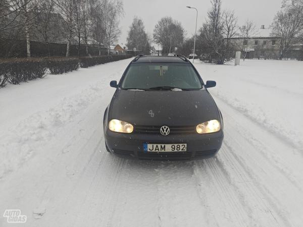 Blue Volkswagen Golf 2001 in Jonava, with an engine capacity of 1.90 L and mileage of 362 thousand km for 1700 €, photo 1 on AUTOMOTO.COM.LV