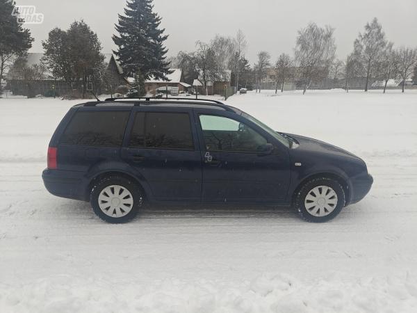 Blue Volkswagen Golf 2001 in Jonava, with an engine capacity of 1.90 L and mileage of 362 thousand km for 1700 €, photo 5 on AUTOMOTO.COM.LV