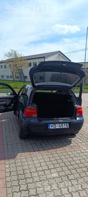 Blue Volkswagen Golf 2001 in Aizkraukle, with an engine capacity of 1.90 L and mileage of 385 thousand km for 700 €, photo 3 on AUTOMOTO.COM.LV