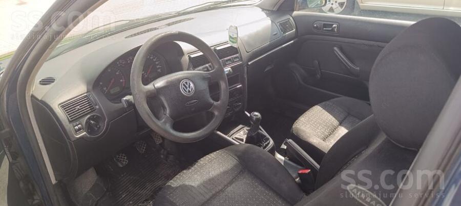 Blue Volkswagen Golf 2001 in Aizkraukle, with an engine capacity of 1.90 L and mileage of 385 thousand km for 700 €, photo 8 on AUTOMOTO.COM.LV