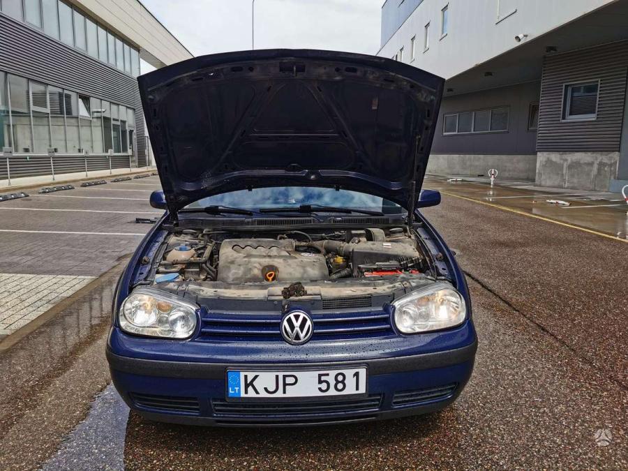Blue Volkswagen Golf 2001 in Vilnius, with an engine capacity of 2.00 L and mileage of 229 thousand km for 700 €, photo 9 on AUTOMOTO.COM.LV