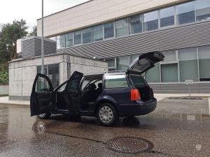 Blue Volkswagen Golf 2001 in Vilnius, with an engine capacity of 2.00 L and mileage of 229 thousand km for 700 €, photo 11 on AUTOMOTO.COM.LV