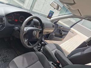 Blue Volkswagen Golf 2001 in Vilnius, with an engine capacity of 2.00 L and mileage of 229 thousand km for 700 €, photo 15 on AUTOMOTO.COM.LV