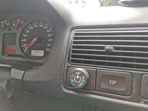 Blue Volkswagen Golf 2001 in Vilnius, with an engine capacity of 2.00 L and mileage of 229 thousand km for 700 €, photo 18 on AUTOMOTO.COM.LV