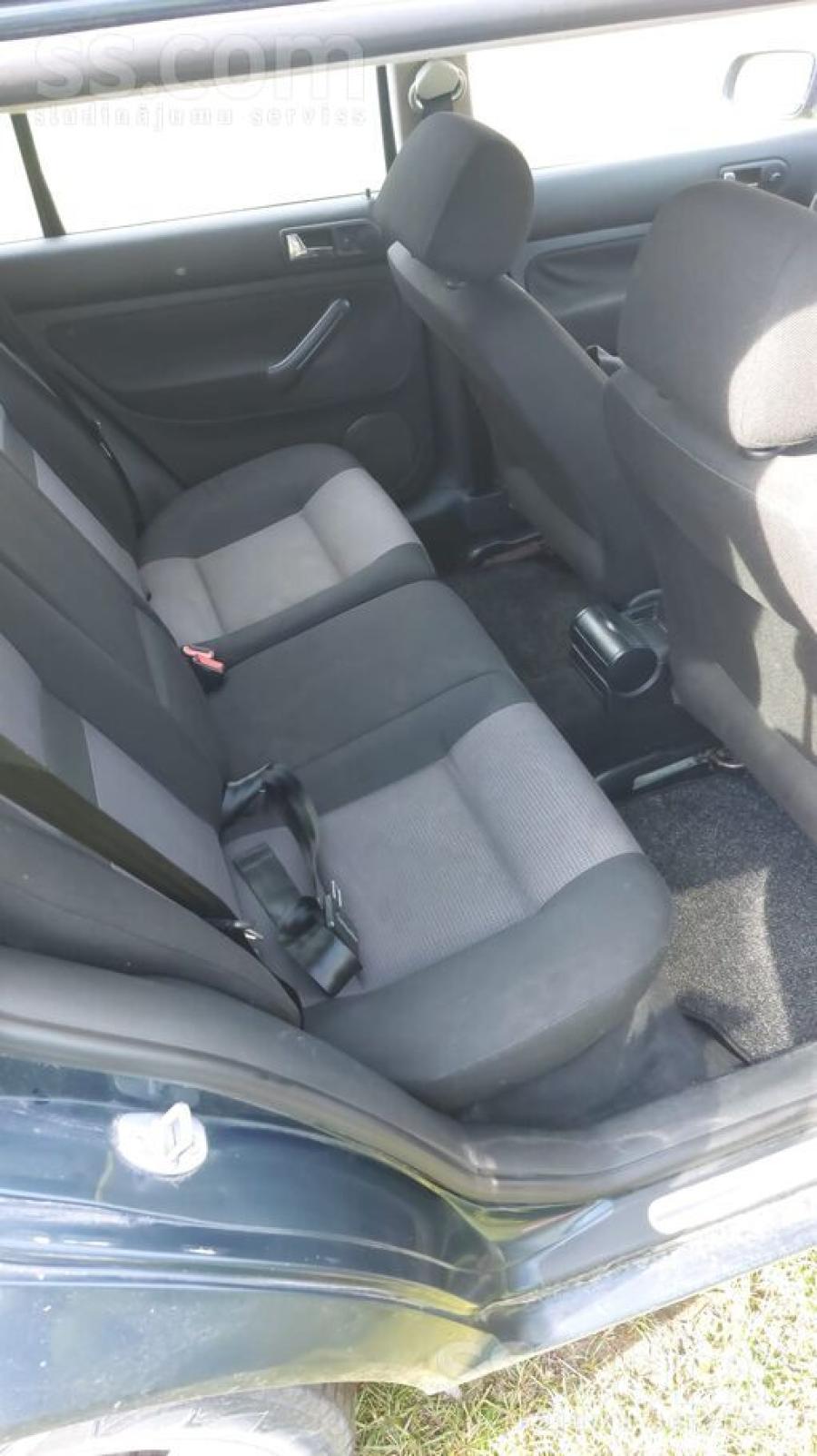 Zils Volkswagen Golf 2001 Gulbene, ar dzinēja tilpumu 1.90 L un nobraukumu 383 tūkst. km par 1350 €, foto 10 vietnē AUTOMOTO.COM.LV