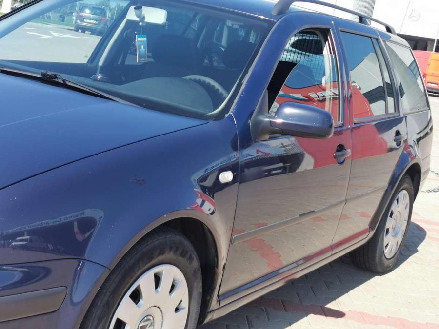 Blue Volkswagen Golf 2001 in Vilnius, with an engine capacity of 1.98 L and mileage of 229 thousand km for 650 €, photo 8 on AUTOMOTO.COM.LV