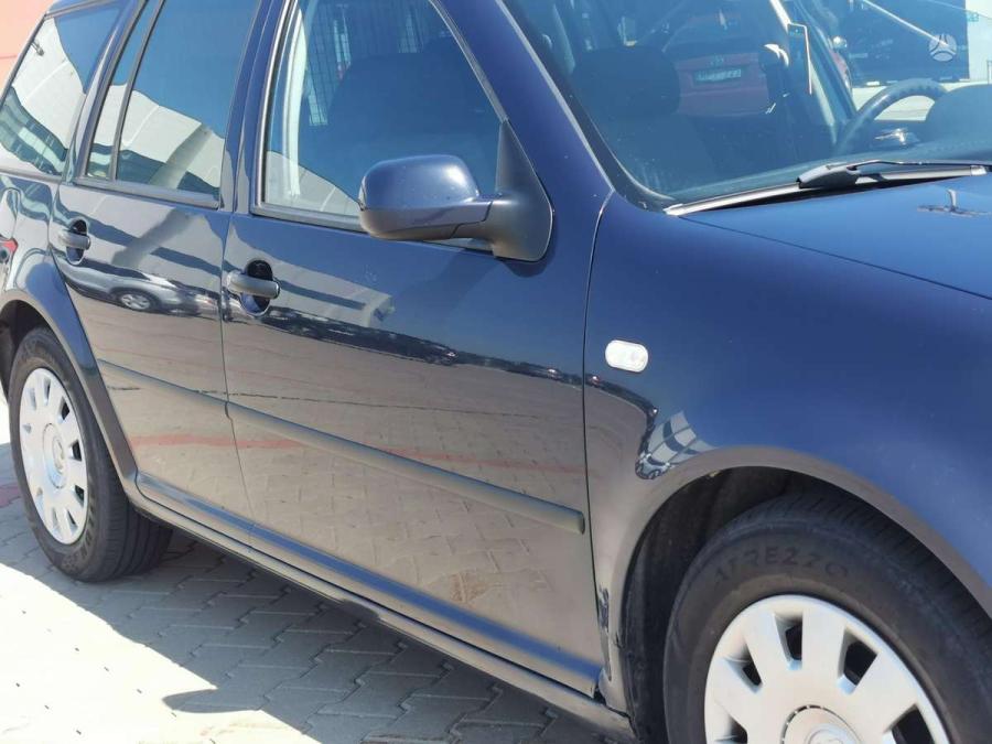 Blue Volkswagen Golf 2001 in Vilnius, with an engine capacity of 1.98 L and mileage of 229 thousand km for 650 €, photo 9 on AUTOMOTO.COM.LV