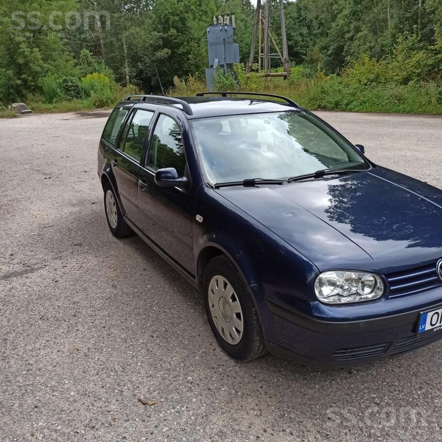 Zils Volkswagen Golf 2001 Krāslava, ar dzinēja tilpumu 1.90 L un nobraukumu 340 tūkst. km par 3100 €, foto 4 vietnē AUTOMOTO.COM.LV