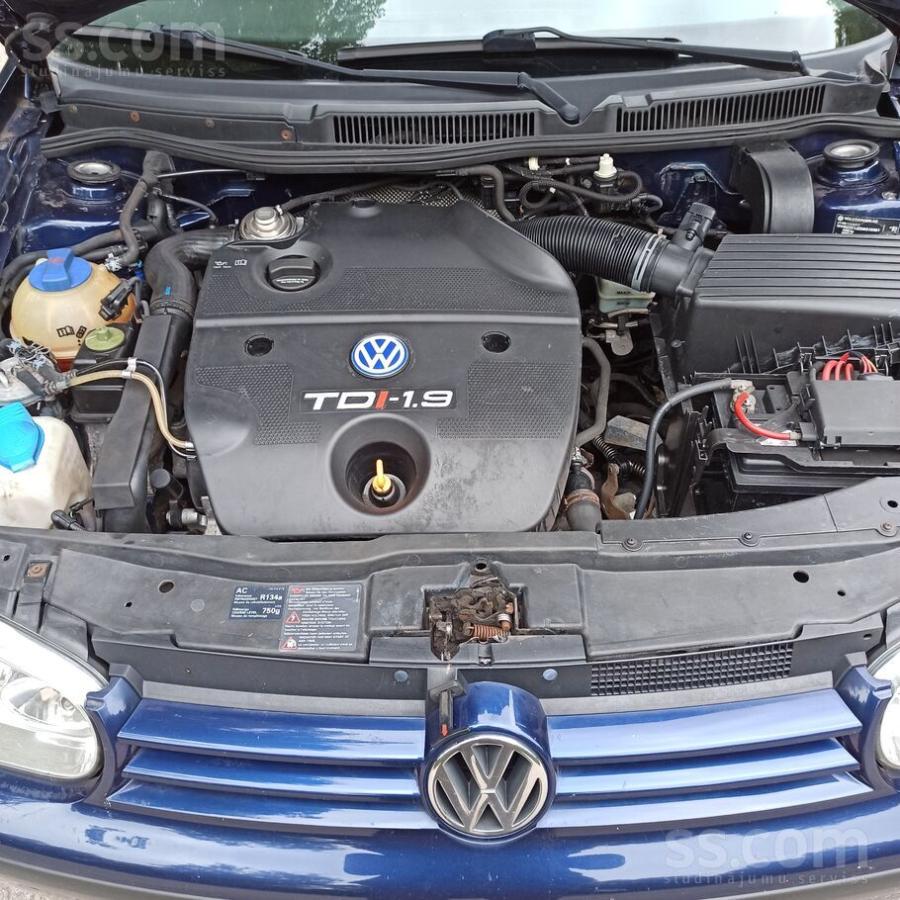 Zils Volkswagen Golf 2001 Krāslava, ar dzinēja tilpumu 1.90 L un nobraukumu 340 tūkst. km par 3100 €, foto 11 vietnē AUTOMOTO.COM.LV