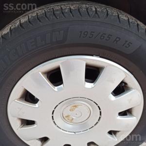 Zils Volkswagen Golf 2001 Krāslava, ar dzinēja tilpumu 1.90 L un nobraukumu 340 tūkst. km par 3100 €, foto 12 vietnē AUTOMOTO.COM.LV