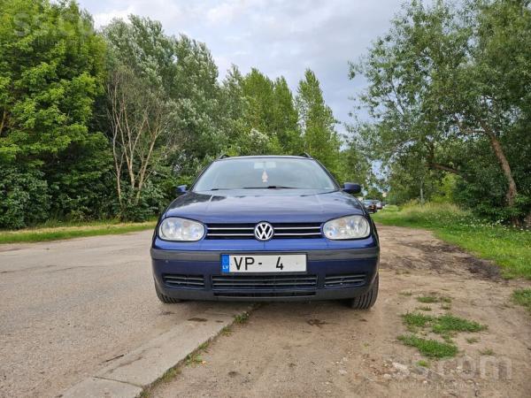 Zils Volkswagen Golf 2001 Rīga, ar dzinēja tilpumu 1.90 L un nobraukumu 366 tūkst. km par 750 €, foto 4 vietnē AUTOMOTO.COM.LV