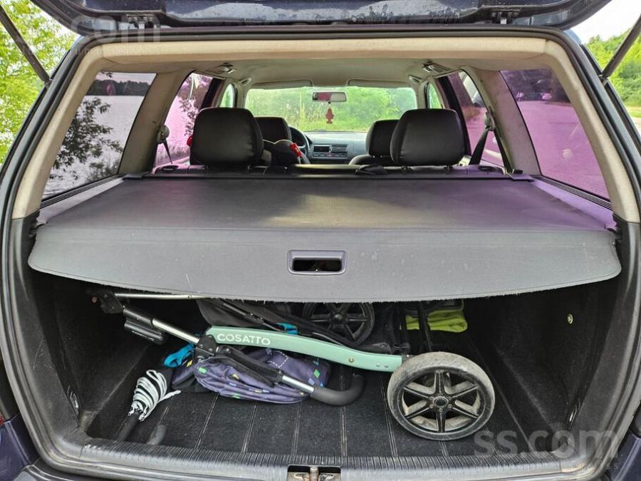 Zils Volkswagen Golf 2001 Rīga, ar dzinēja tilpumu 1.90 L un nobraukumu 366 tūkst. km par 750 €, foto 12 vietnē AUTOMOTO.COM.LV