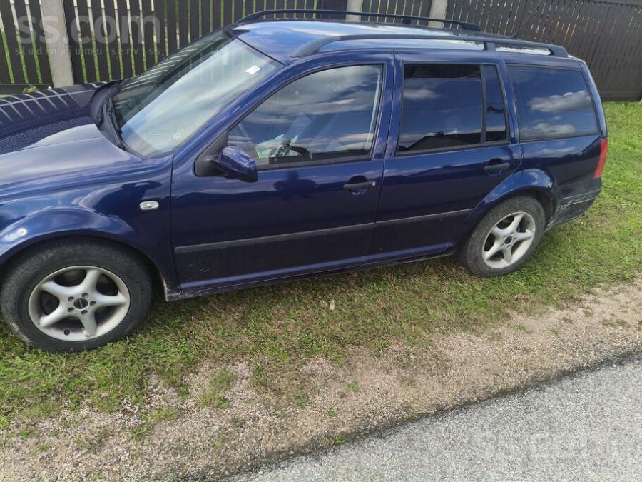 Zils Volkswagen Golf 2001 Rīga, ar dzinēja tilpumu 1.90 L un nobraukumu 282 tūkst. km par 170 €, foto 3 vietnē AUTOMOTO.COM.LV